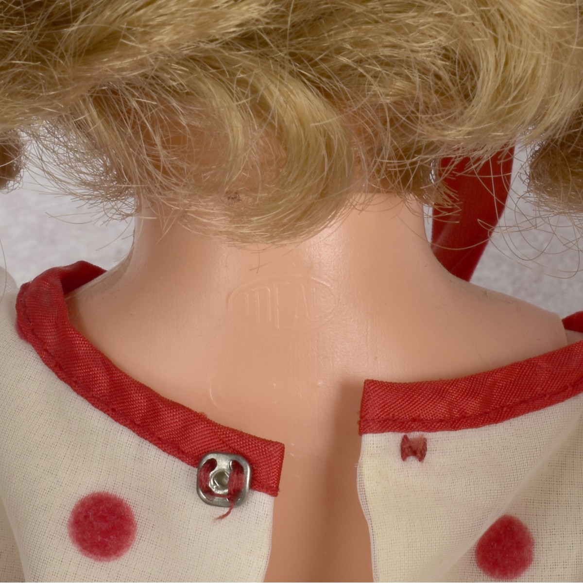 Collection of Antique Dolls | Kodner Auctions